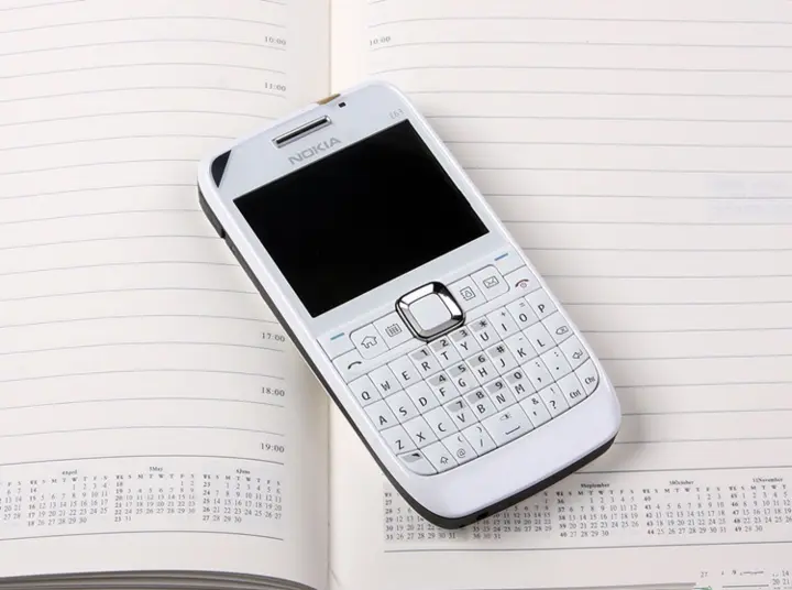 nokia e63 white