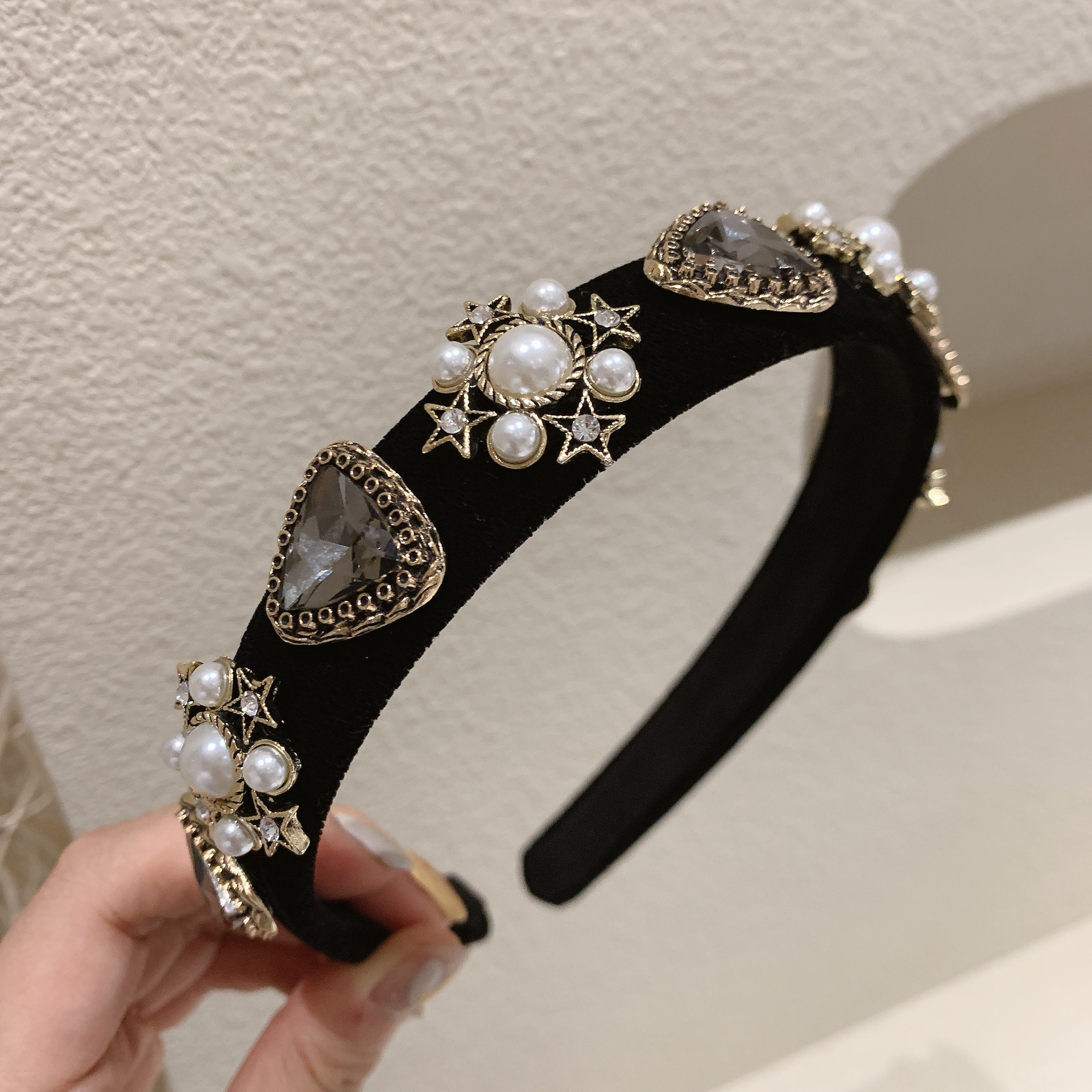 Best price for Fashion Net red retro personality baroque style ...